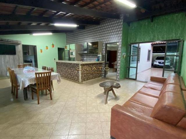 Sobrado para venda em Jardim Alexandrina, Anápolis