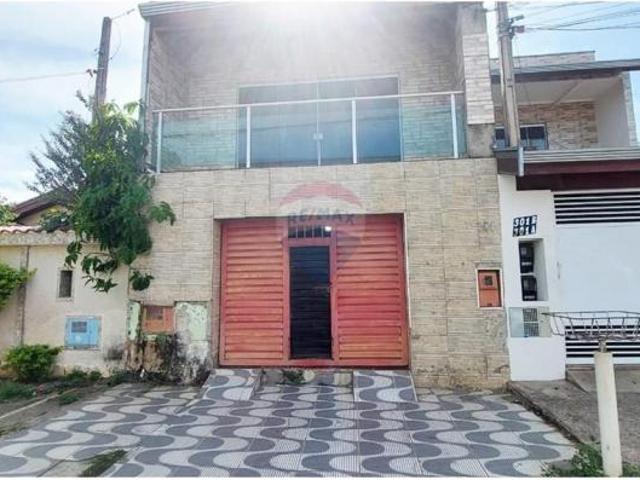Sobrado para venda em Jardim Amanda I de 60.00m² com 3 Quartos, 1 Suite e 2 Garagens