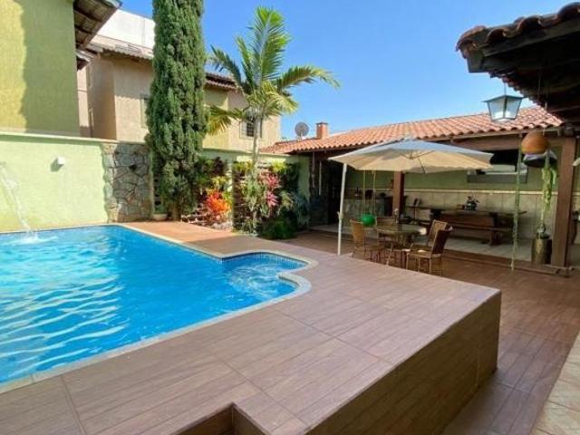 Sobrado para venda em Jardim América, Goiânia