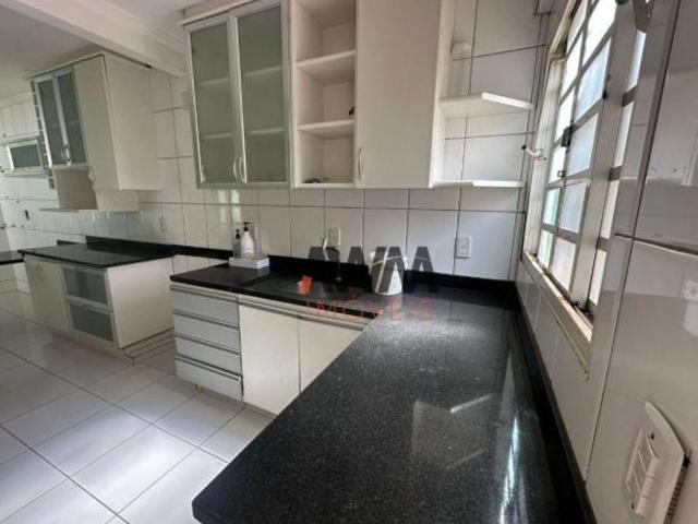 Sobrado para venda em Jardim América, Goiânia
