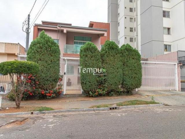 Sobrado para venda em Jardim América, Goiânia