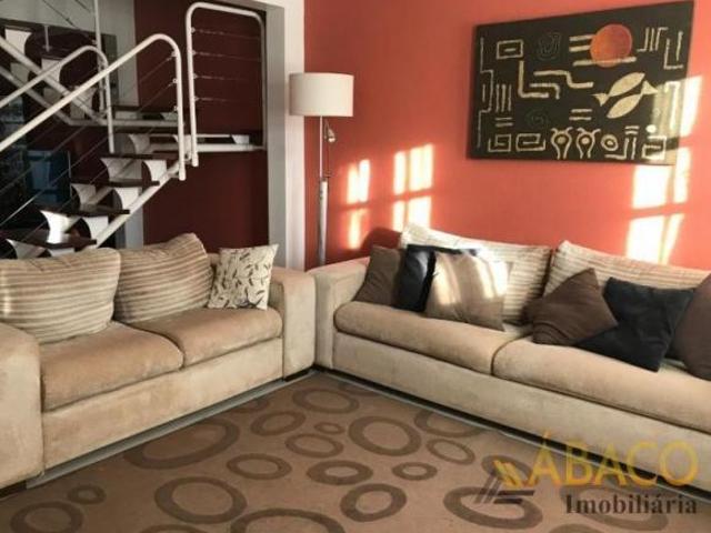 Sobrado para venda em Jardim Bandeirantes de 156.00m² com 3 Quartos, 1 Suite e 2 Garagens