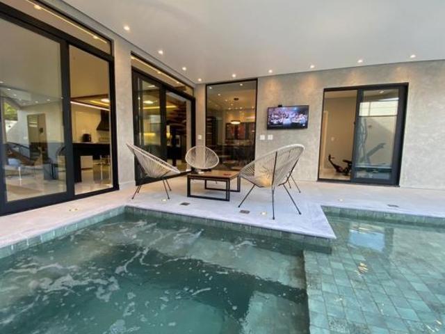 Sobrado para venda em Jardim Bela Vista de 305.00m² com 5 Quartos, 3 Suites e 2 Garagens