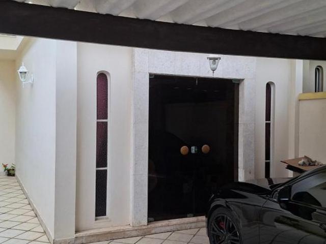 Sobrado para venda em Jardim Bélgica de 210.00m² com 4 Quartos, 3 Suites e 2 Garagens