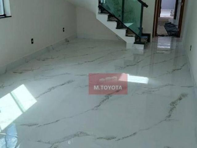 Sobrado para venda em Jardim Bom Clima de 130.00m² com 4 Quartos, 1 Suite e 2 Garagens