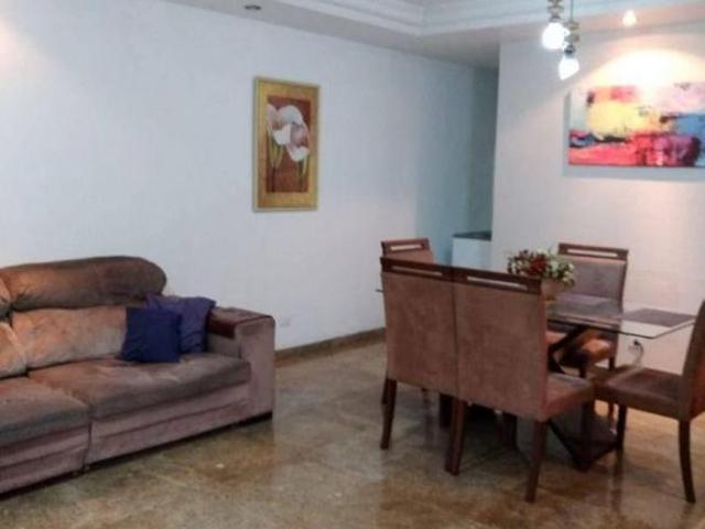 Sobrado para venda em Jardim Bom Clima de 159.00m² com 3 Quartos, 1 Suite e 2 Garagens