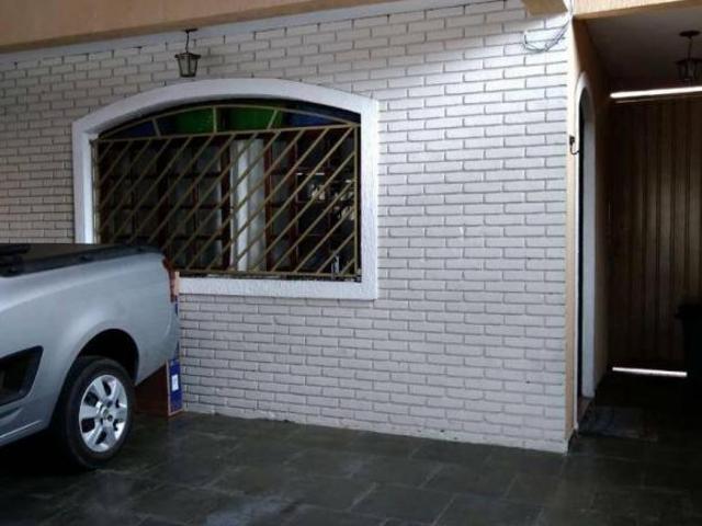 Sobrado para venda em Jardim Bom Clima de 159.00m² com 3 Quartos, 1 Suite e 2 Garagens