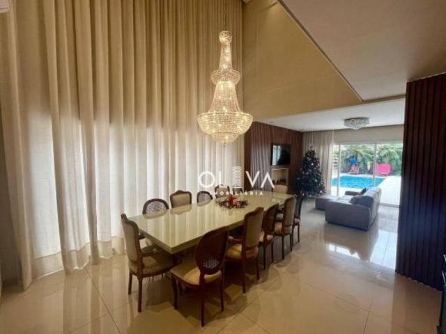 Sobrado para venda em Jardim Botanico de 425.00m² com 3 Quartos, 3 Suites e 4 Garagens