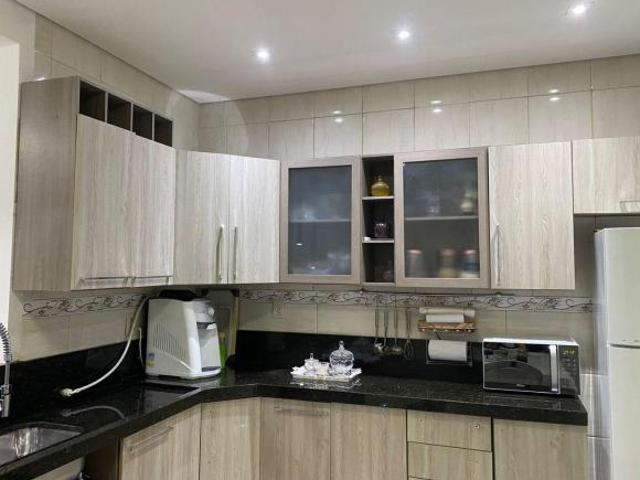 Sobrado para venda em Jardim Campo Belo de 195.00m² com 3 Quartos, 1 Suite e 2 Garagens