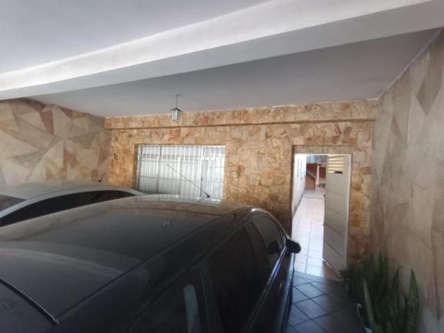 Sobrado para venda em Jardim Campos de 235.00m² com 3 Quartos, 1 Suite e 2 Garagens