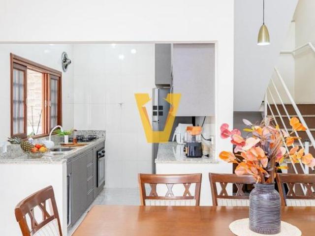 Sobrado para venda em Jardim Caravelas com 5 quartos, sendo 1 suíte, 200m²