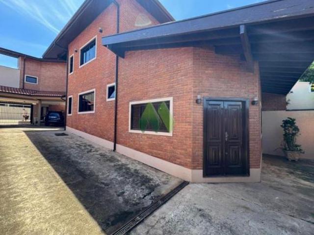 Sobrado para venda em Jardim Chácara Dos Pinheiros de 172.00m² com 2 Quartos, 2 Suites e 4 Garagens