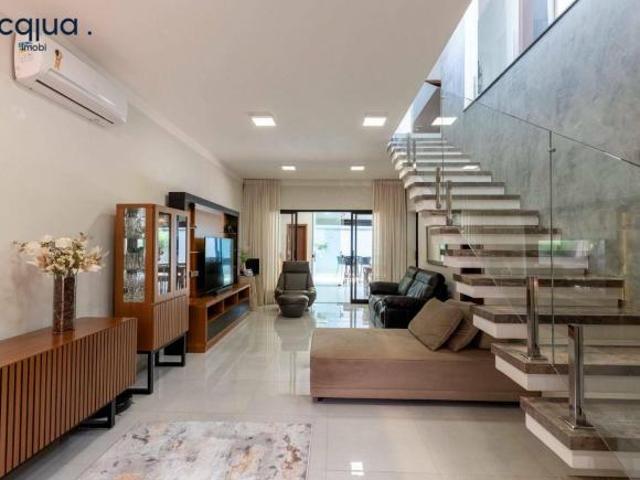Sobrado para venda em Jardim Cibeli de 224.00m² com 3 Quartos e 3 Suites