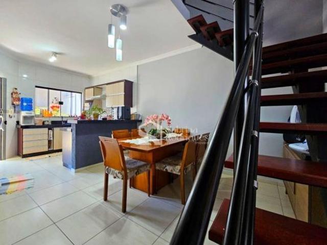 Sobrado para venda em Jardim Colonial de 140.00m² com 3 Quartos, 1 Suite e 4 Garagens