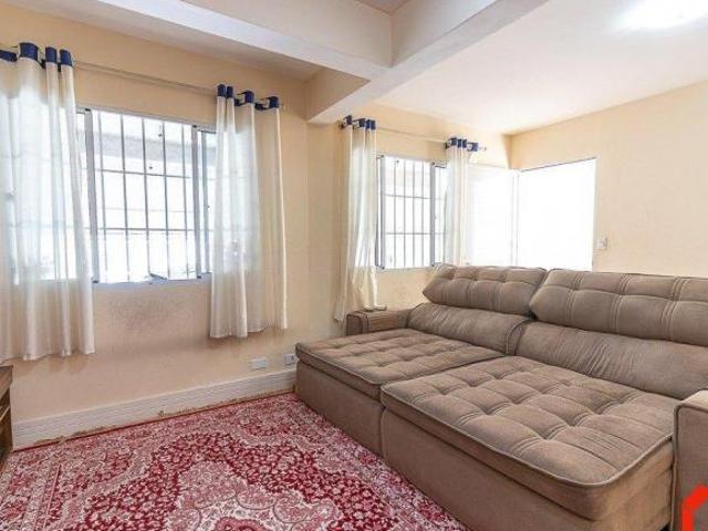 Sobrado para venda em Jardim Cris de 220.00m² com 2 Quartos e 2 Suites