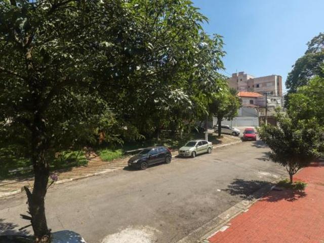 Sobrado para venda em Jardim da Glória com 3 quartos, sendo 3 suítes, 180m²
