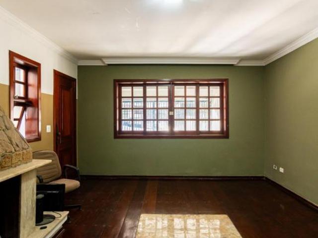 Sobrado para venda em Jardim das Vertentes com 4 quartos, 175m²