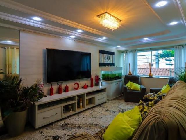 Sobrado para venda em Jardim Felicidade Zona Oeste com 3 quartos, sendo 1 suíte, 200m²