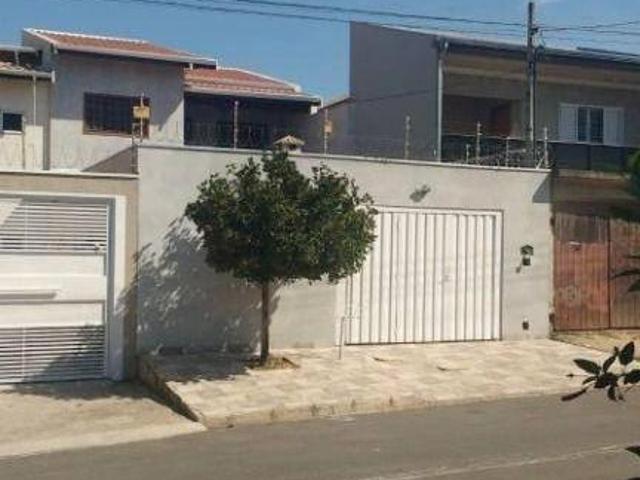 Sobrado para venda em Jardim Hubert de 160.00m² com 3 Quartos, 1 Suite e 3 Garagens