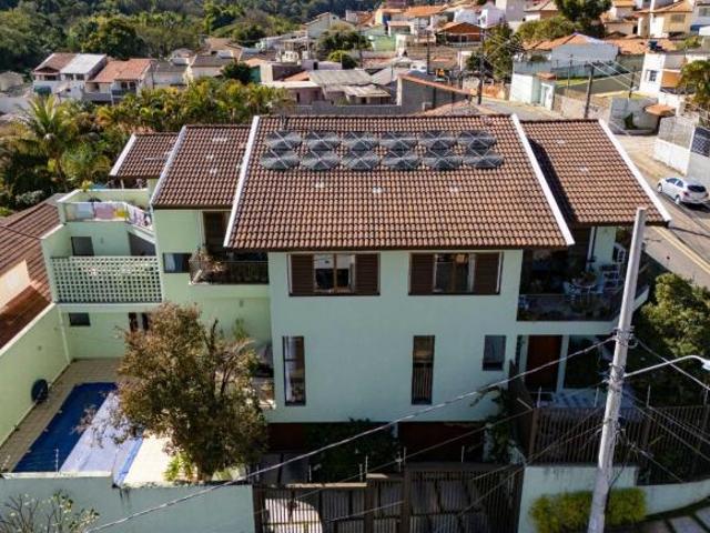 Sobrado para venda em Jardim Itália com 4 quartos, sendo 2 suítes, 514m²