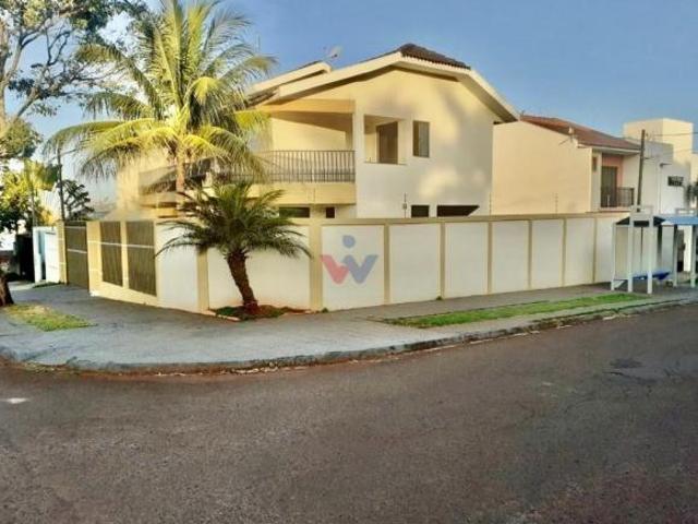 Sobrado para venda em Jardim Itália de 387.00m² com 7 Quartos, 2 Suites e 3 Garagens