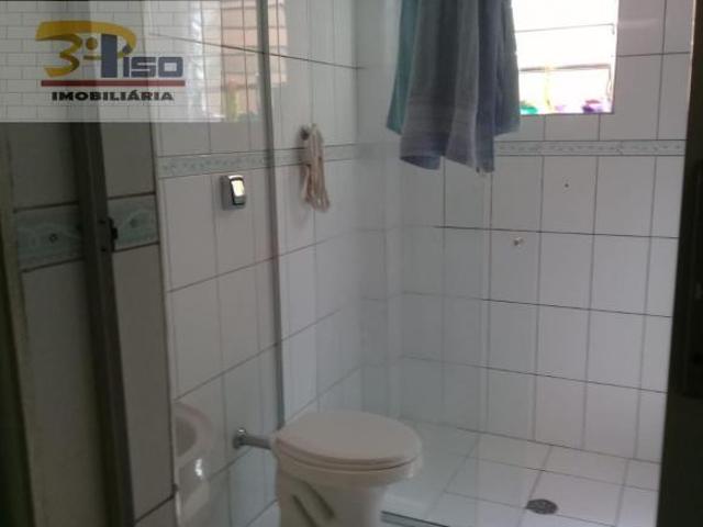 Sobrado para venda em Jardim Iva de 190.00m² com 8 Quartos e 2 Garagens
