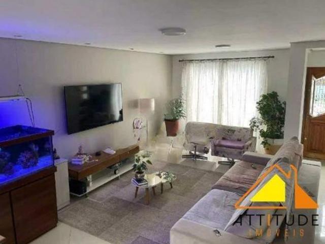 Sobrado para venda em Jardim Las Vegas de 256.00m² com 3 Quartos, 3 Suites e 4 Garagens