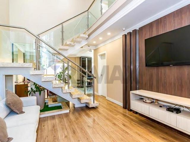 Sobrado para venda em Jardim Paulista de 207.00m² com 3 Quartos, 1 Suite e 4 Garagens