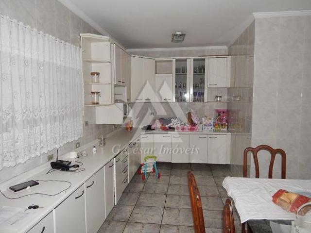 Sobrado para venda em Jardim Pilar de 500.00m² com 4 Quartos, 3 Suites e 5 Garagens