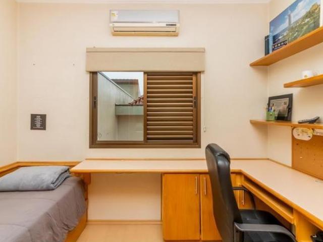 Sobrado para venda em Jardim Piqueroby com 3 quartos, sendo 1 suíte, 143m²