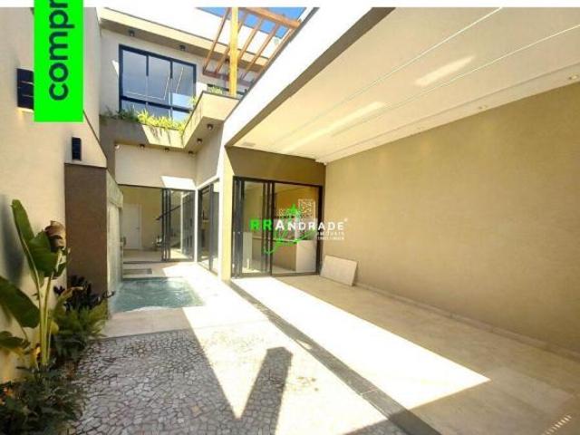 Sobrado para venda em Jardim Piratininga de 174.00m² com 3 Quartos, 3 Suites e 2 Garagens