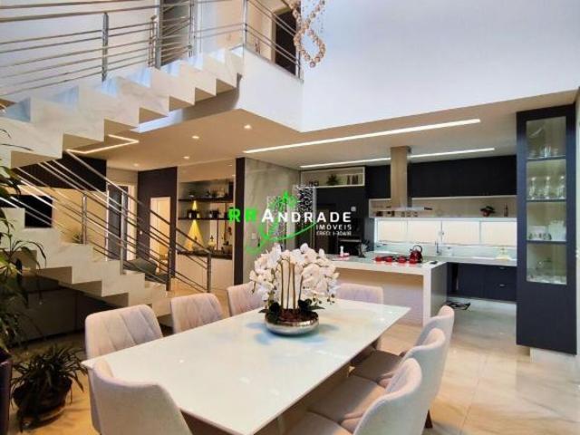 Sobrado para venda em Jardim Piratininga de 275.00m² com 3 Quartos, 3 Suites e 2 Garagens
