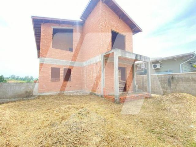 Sobrado para venda em Jardim Porangaba de 250.00m² com 3 Quartos e 1 Suite