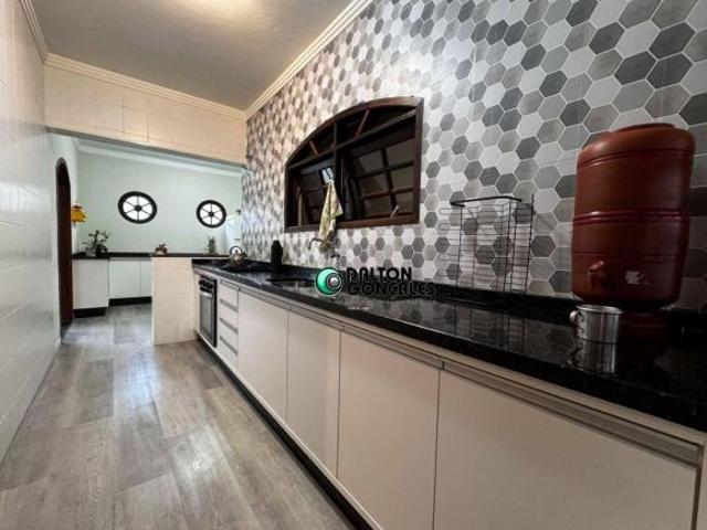 Sobrado para venda em Jardim Regente de 164.00m² com 3 Quartos, 1 Suite e 2 Garagens