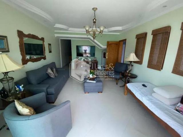 Sobrado para venda em Jardim Regina com 4 quartos, sendo 1 suíte, 277m²