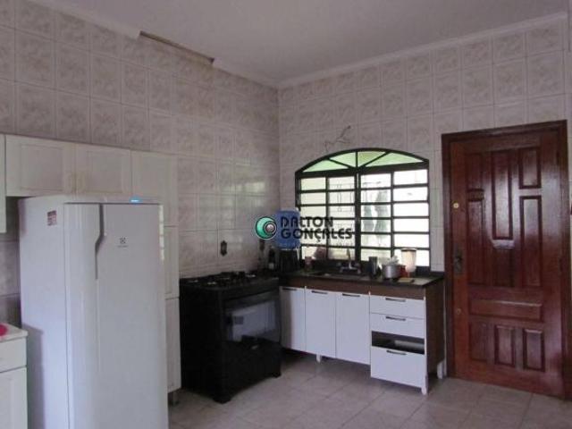 Sobrado para venda em Jardim Regina de 192.00m² com 3 Quartos, 1 Suite e 2 Garagens
