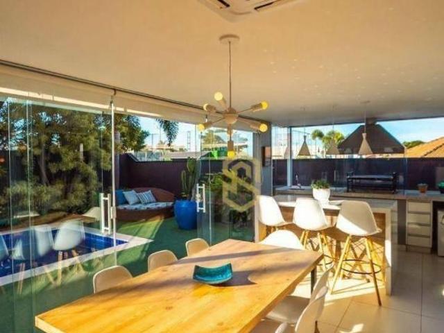 Sobrado para venda em Jardim Residencial Dona Lucilla de 294.00m² com 4 Quartos, 3 Suites e 4 Garage