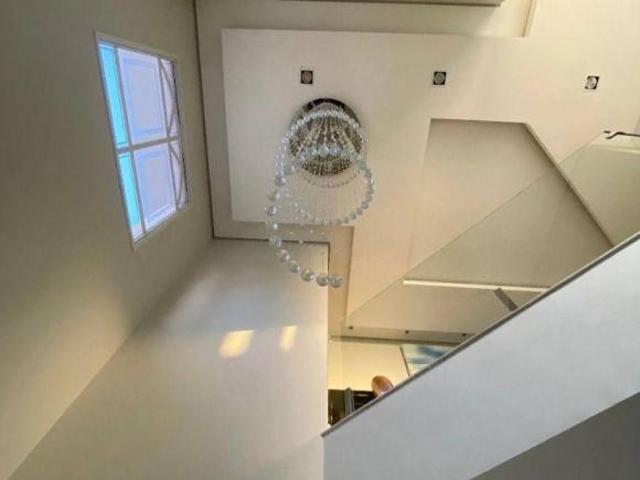 Sobrado para venda em Jardim Residencial Villa Suíça de 442.00m² com 4 Quartos, 3 Suites e 6 Garagen