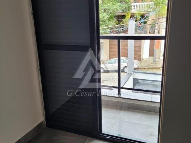 Sobrado para venda em Jardim Stella de 120.00m² com 3 Quartos, 3 Suites e 2 Garagens