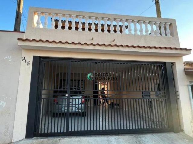 Sobrado para venda em Jardim São Francisco de 162.00m² com 3 Quartos, 1 Suite e 2 Garagens