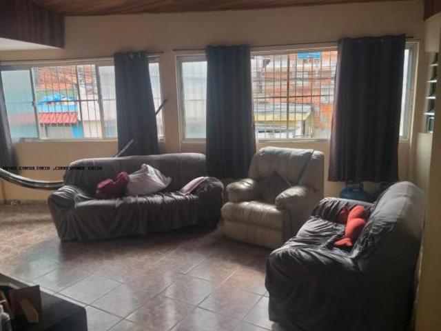 Sobrado para venda em Jardim Santa Bárbara de 254.00m² com 6 Quartos e 2 Garagens