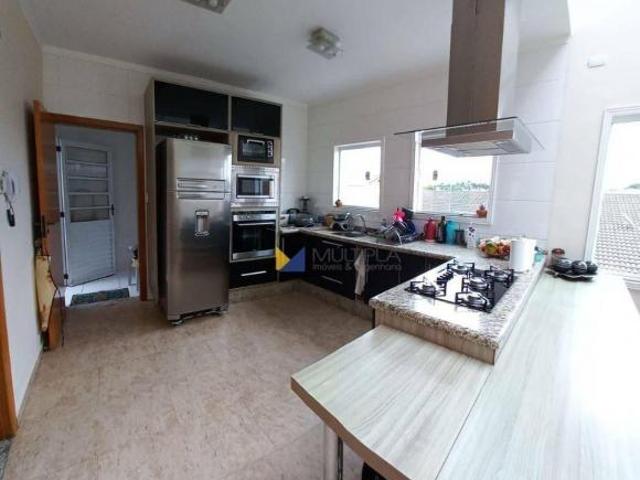 Sobrado para venda em Jardim Santa Clara de 189.00m² com 3 Quartos, 3 Suites e 4 Garagens