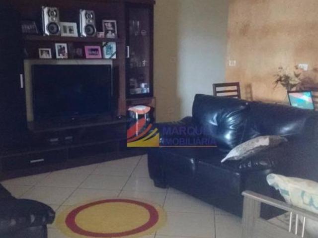Sobrado para venda em Jardim Santa Cristina de 230.00m² com 3 Quartos e 4 Garagens