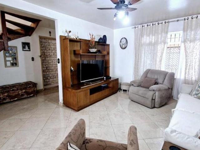 Sobrado para venda em Jardim Santo Amaro com 3 quartos, sendo 1 suíte, 147m²