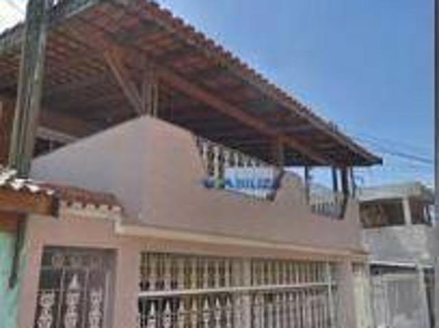Sobrado para venda em Jardim Scyntila de 380.00m² com 3 Quartos e 2 Garagens