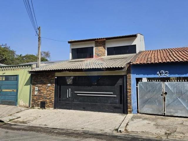 Sobrado para venda em Jardim Sorocaba Park de 200.00m² com 3 Quartos, 2 Suites e 2 Garagens