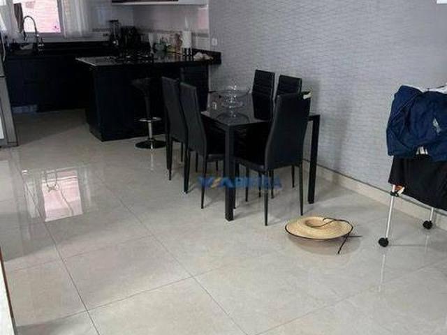 Sobrado para venda em Jardim Testae de 150.00m² com 3 Quartos, 1 Suite e 6 Garagens