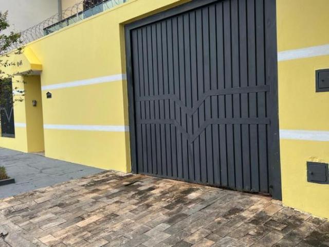Sobrado para venda em Jardim Terra Branca de 336.00m² com 3 Quartos, 1 Suíte e 3 Garagens