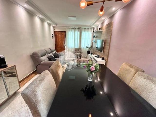 Sobrado para venda e locação em Jardim Triana com 3 quartos, sendo 1 suíte, 102m²