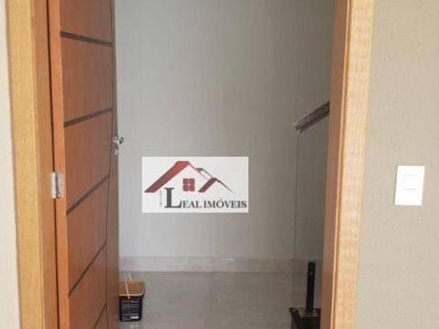 Sobrado para venda em Jardim Valdibia de 201.00m² com 3 Quartos, 3 Suites e 4 Garagens